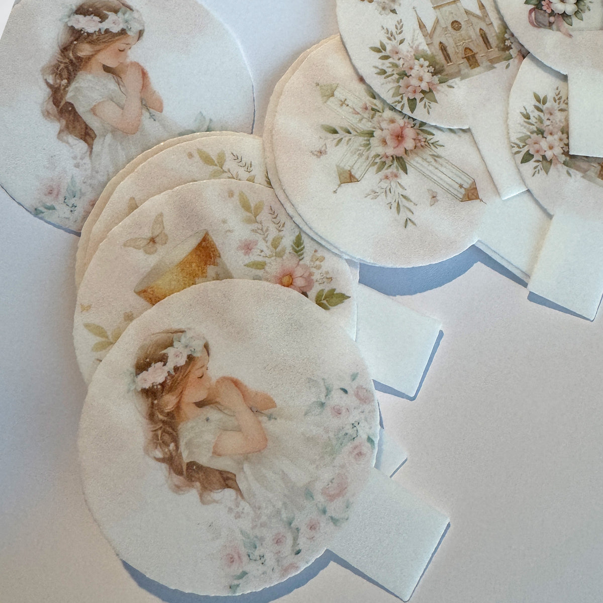 First Holy Communion Pre-cut Edible Stand Up Wafer Card Cupcake Topper ...